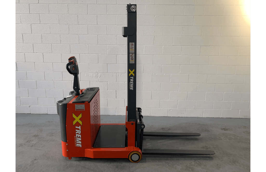 Straddle Stackers - Forklifts Direct